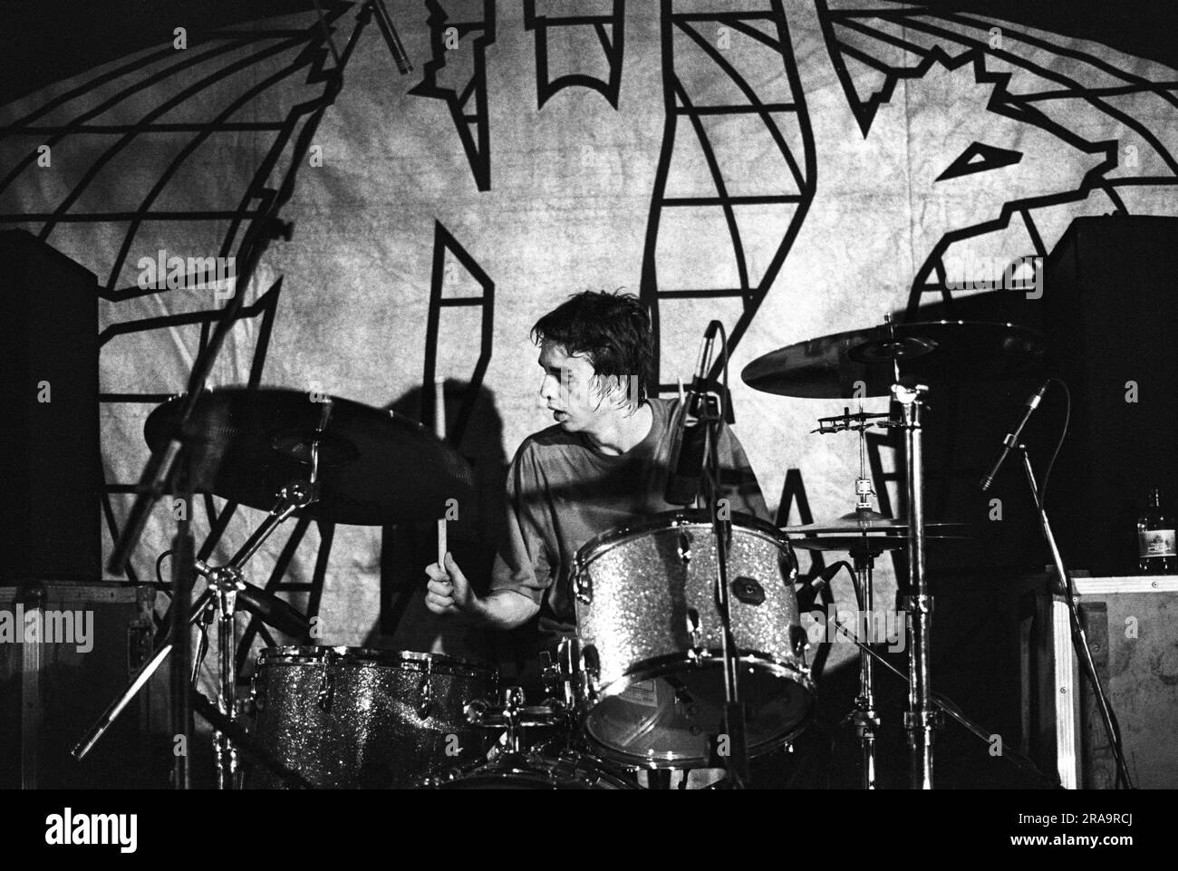 Supergrass band 1995 hi-res stock photography and images - Alamy