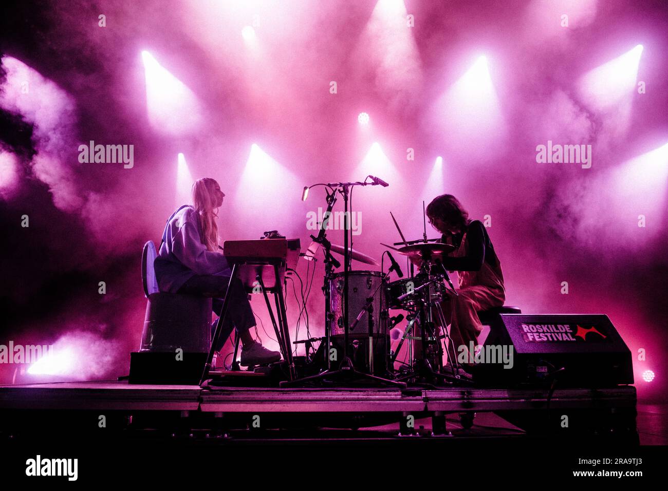 Domi and jd beck band hi-res stock photography and images - Alamy