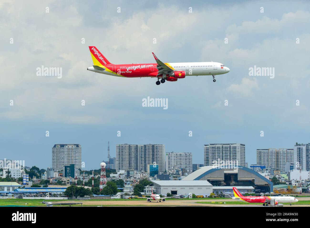 Saigon, Vietnam - Jun 28, 2023. VN-A544 VietJetAir Airbus A321 landing ...