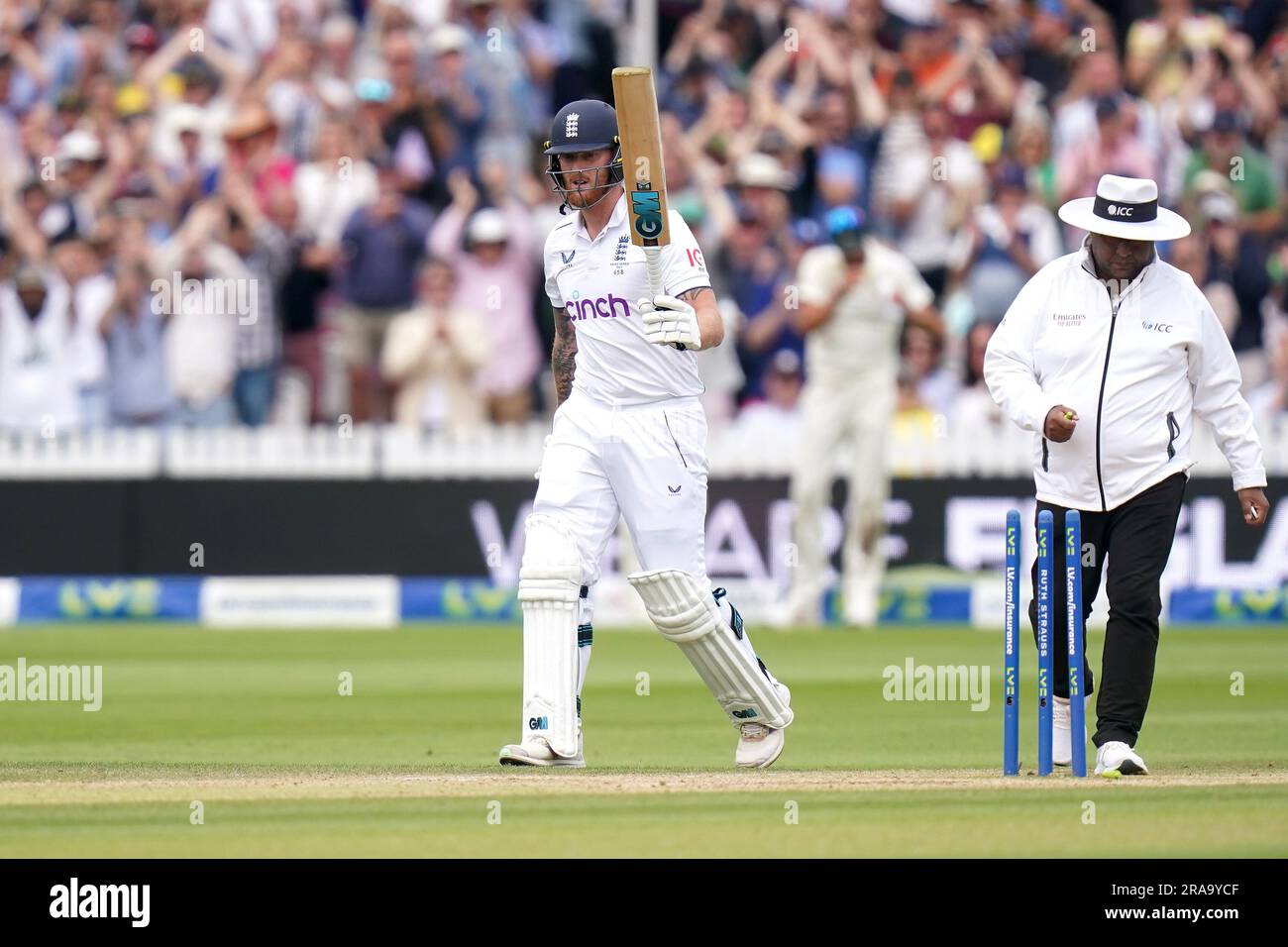 Ben stokes test match celebrations hi-res stock photography and images ...
