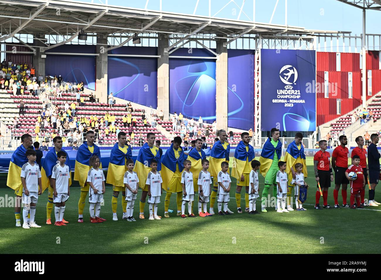 BUCHAREST, ROMANIA - JUNE 21: Ukrainian team line up before the UEFA ...