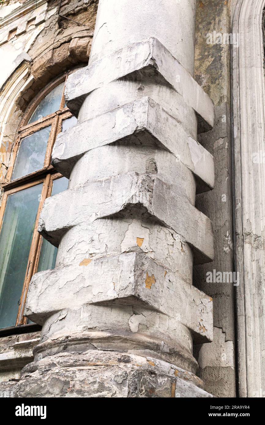 Old building column Stock Photo - Alamy