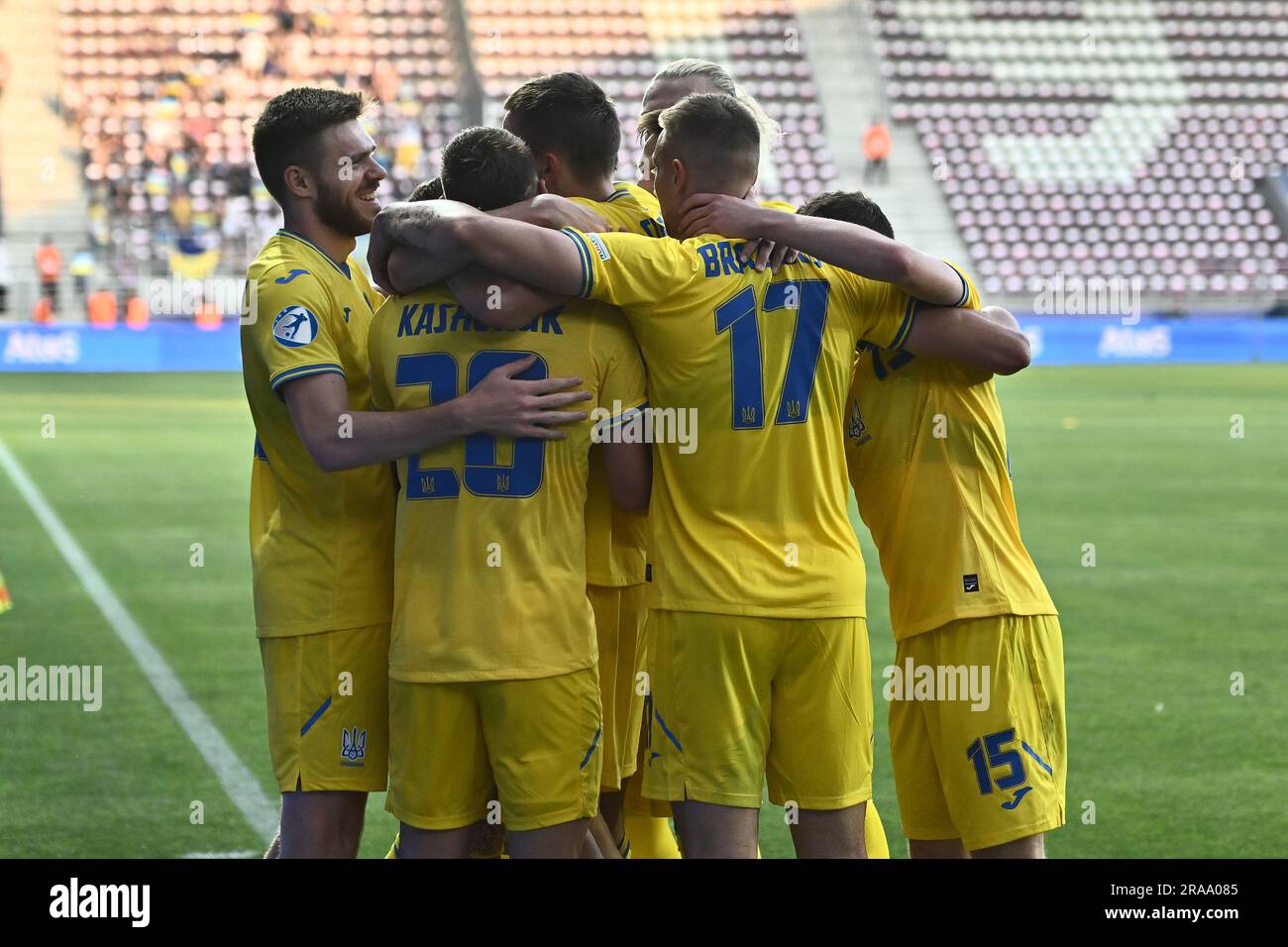BUCHAREST, ROMANIA - JUNE 21: Danylo Sikan with Arseniy Batagov ...