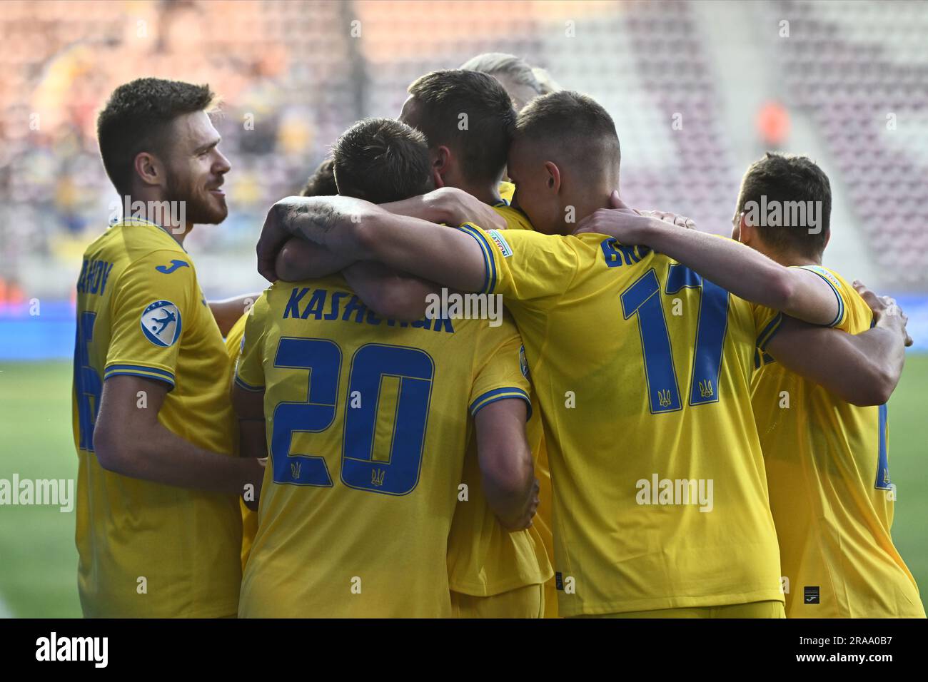 BUCHAREST, ROMANIA - JUNE 21: Danylo Sikan with Arseniy Batagov ...
