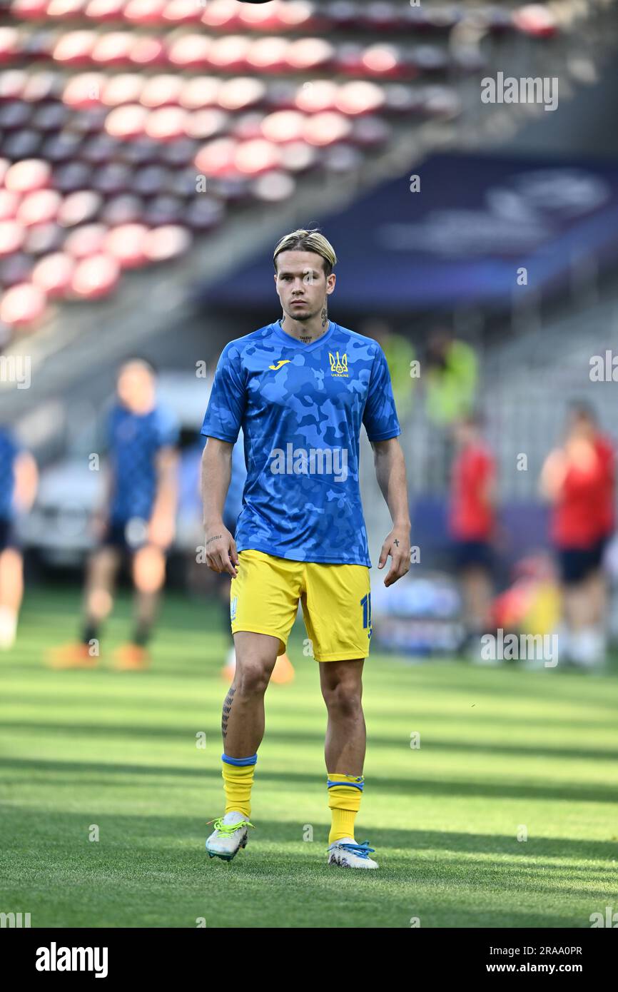 BUCHAREST, ROMANIA - JUNE 21: Mykhaylo Mudryk of Ukraine before the ...