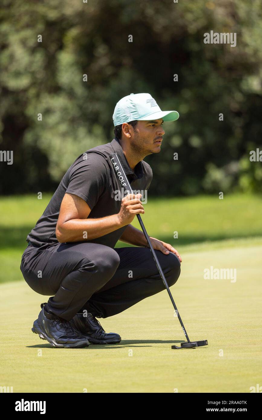 Sebastián Muñoz of Torque GC prepares to putt on the sixth green during ...