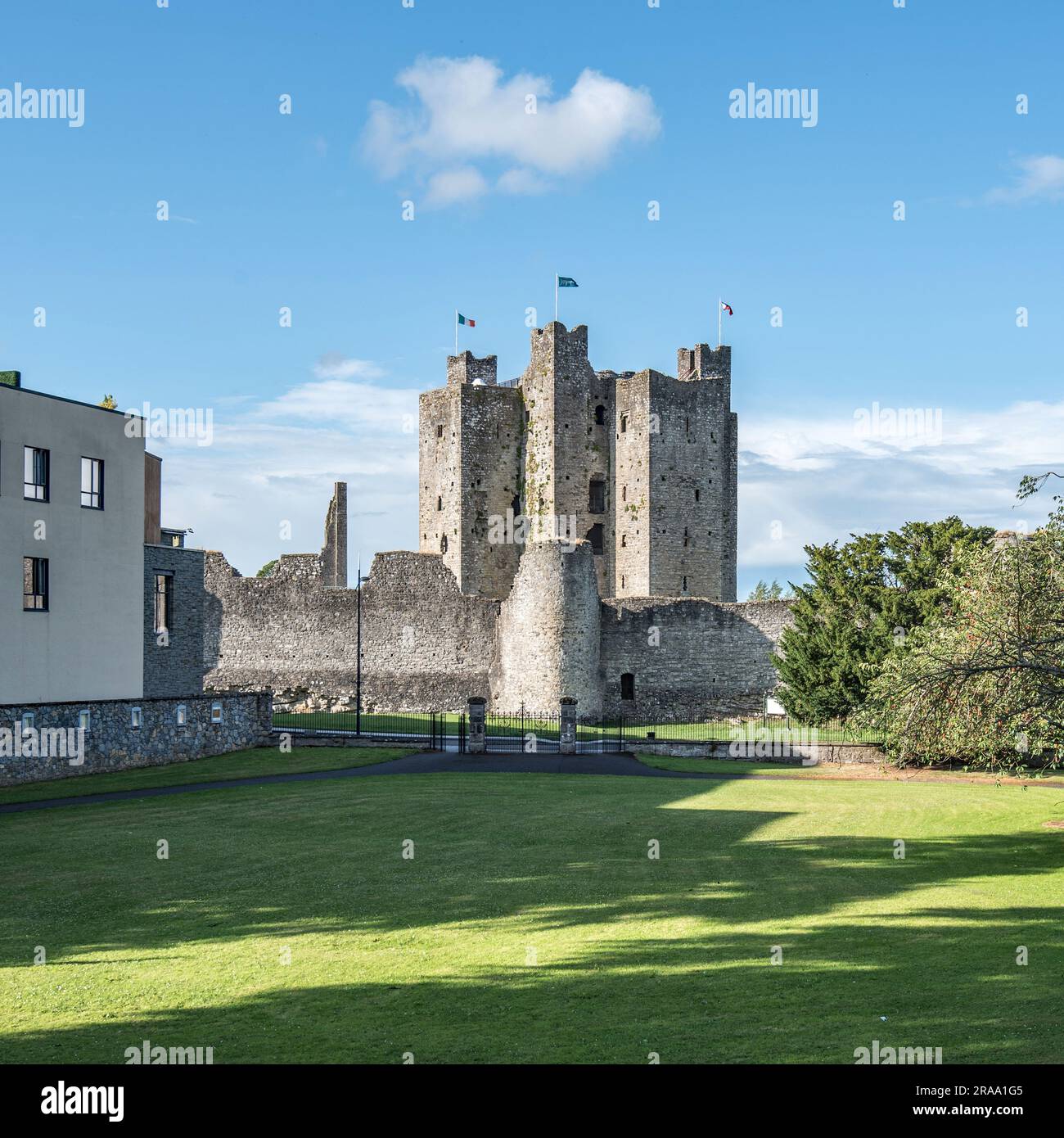 The Trim Castle Hotel that overlooks both the castle itself and the ...