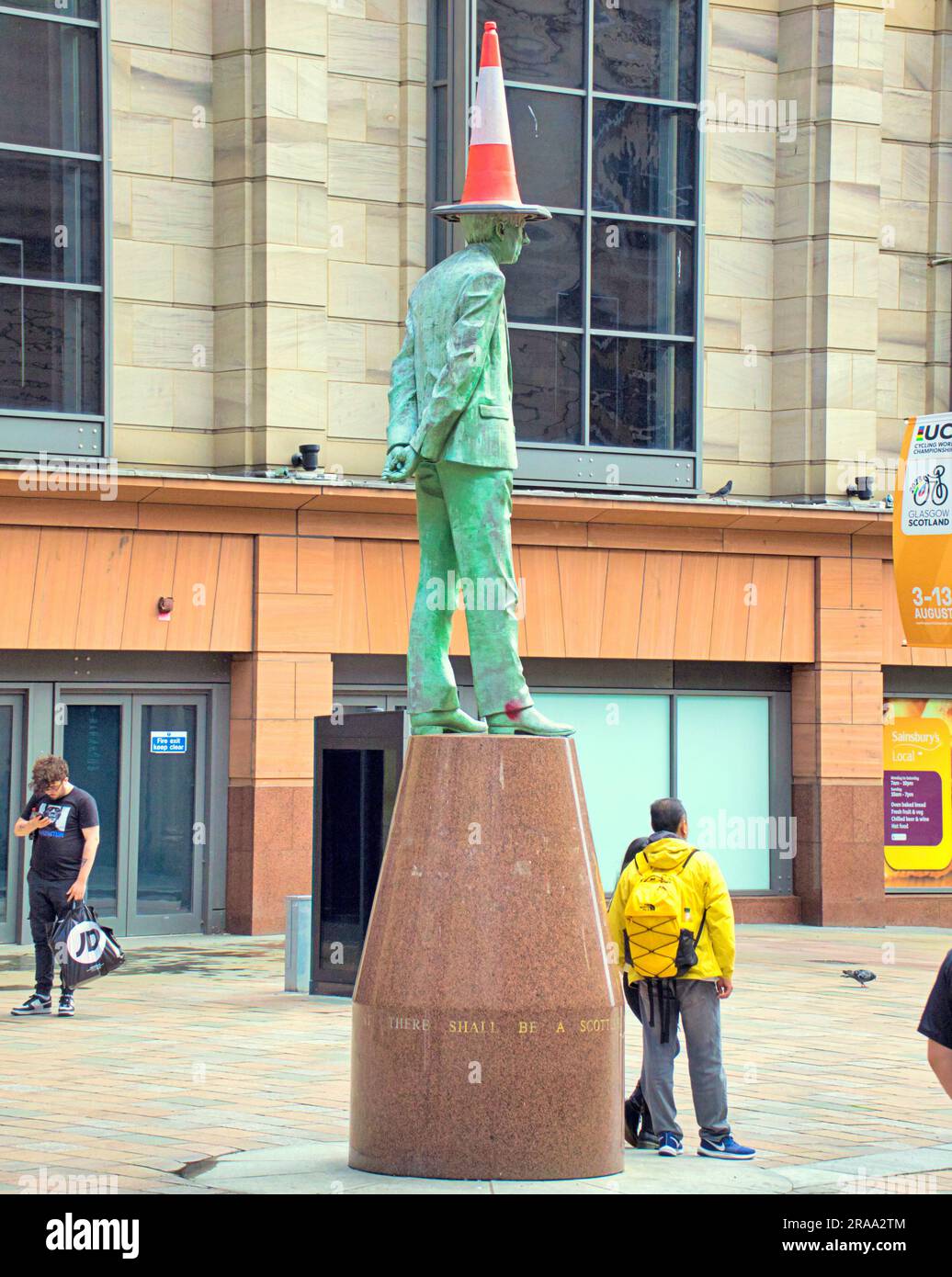 Cone heid hi-res stock photography and images - Alamy