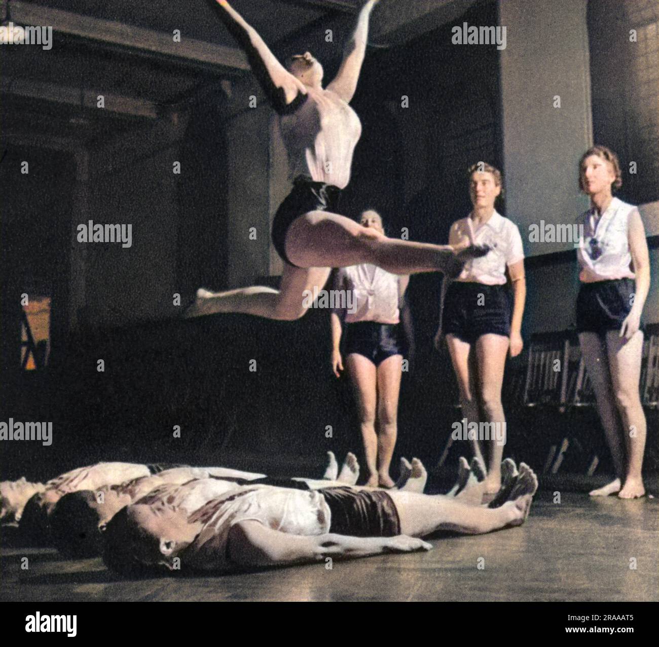 1930s gym class hi-res stock photography and images - Alamy
