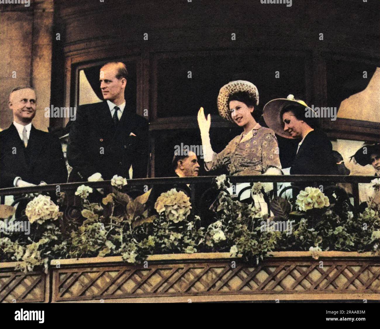 Princess Elizabeth and Prince Philip, Duke of Edinburgh, arrive at the ...