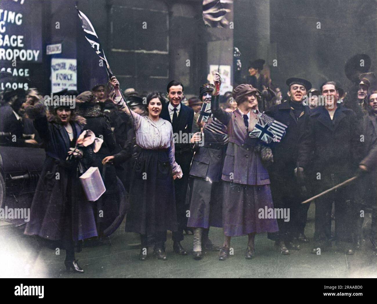 1918 london hi-res stock photography and images - Alamy