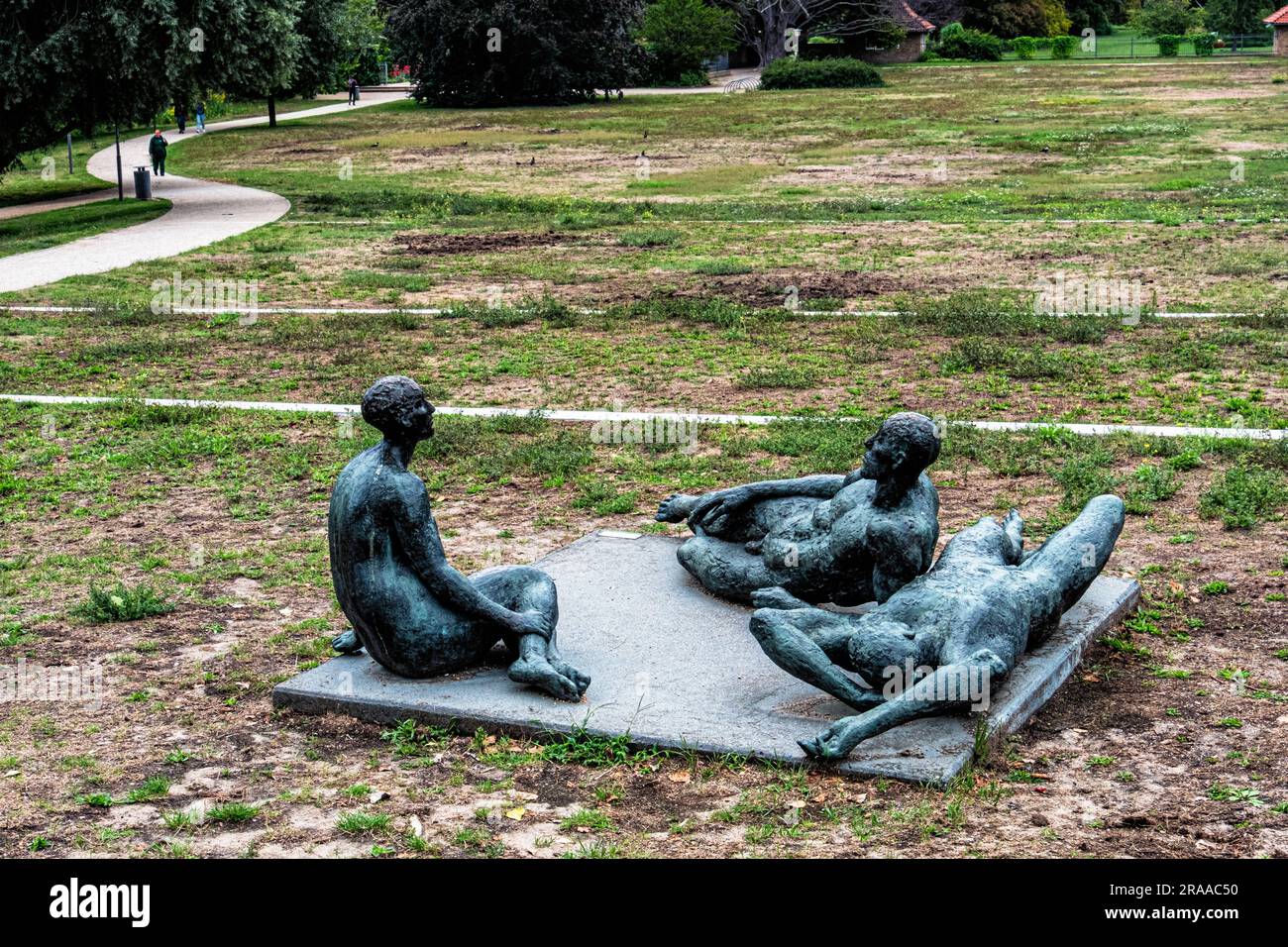 Sculptor margret middell hi-res stock photography and images - Alamy