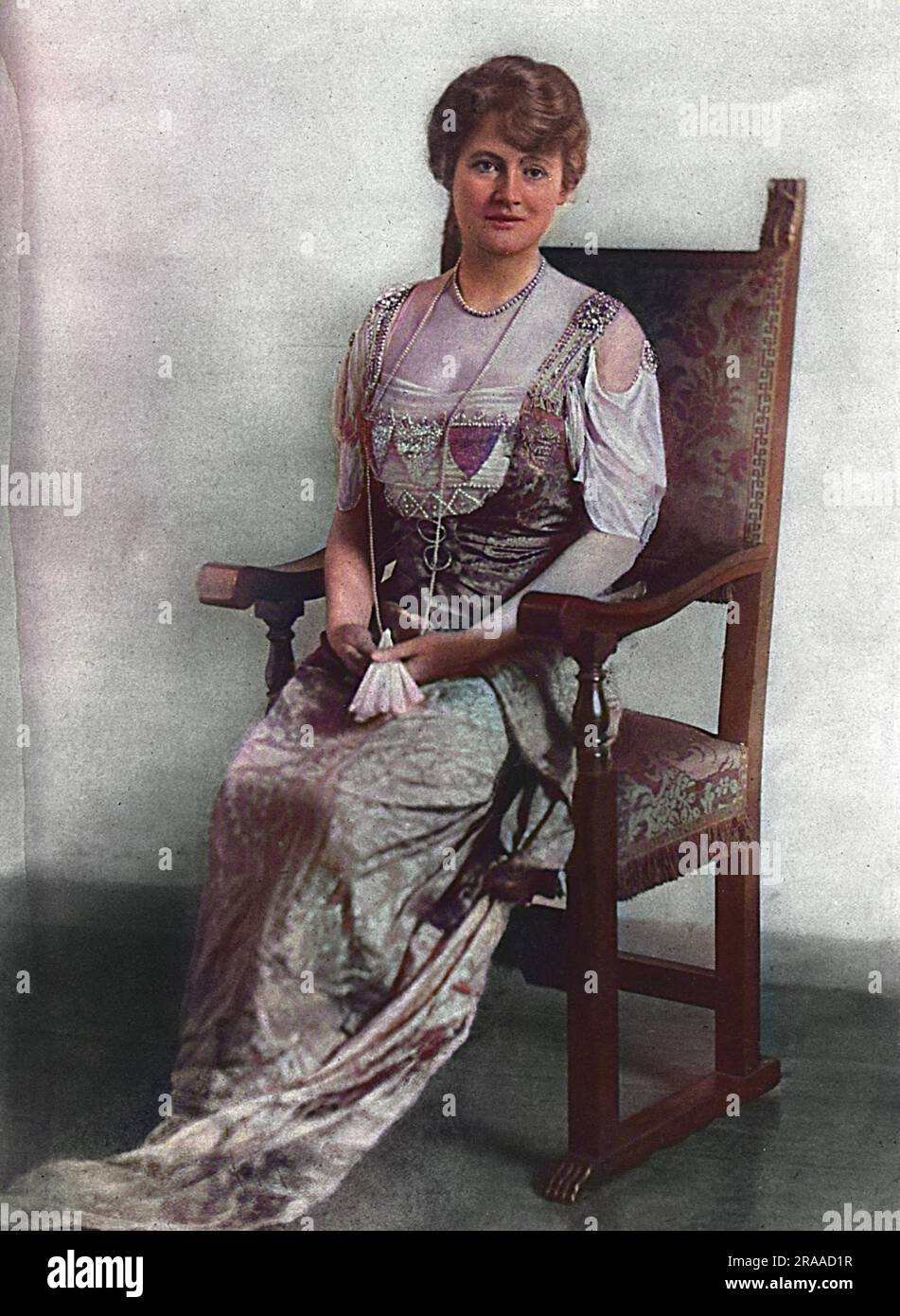 Lady Lawrence, founder of the Munition Makers' Canteen Committee in ...