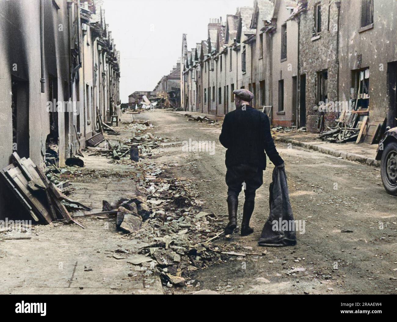 Bombed damaged houses in ww2 hi-res stock photography and images - Alamy