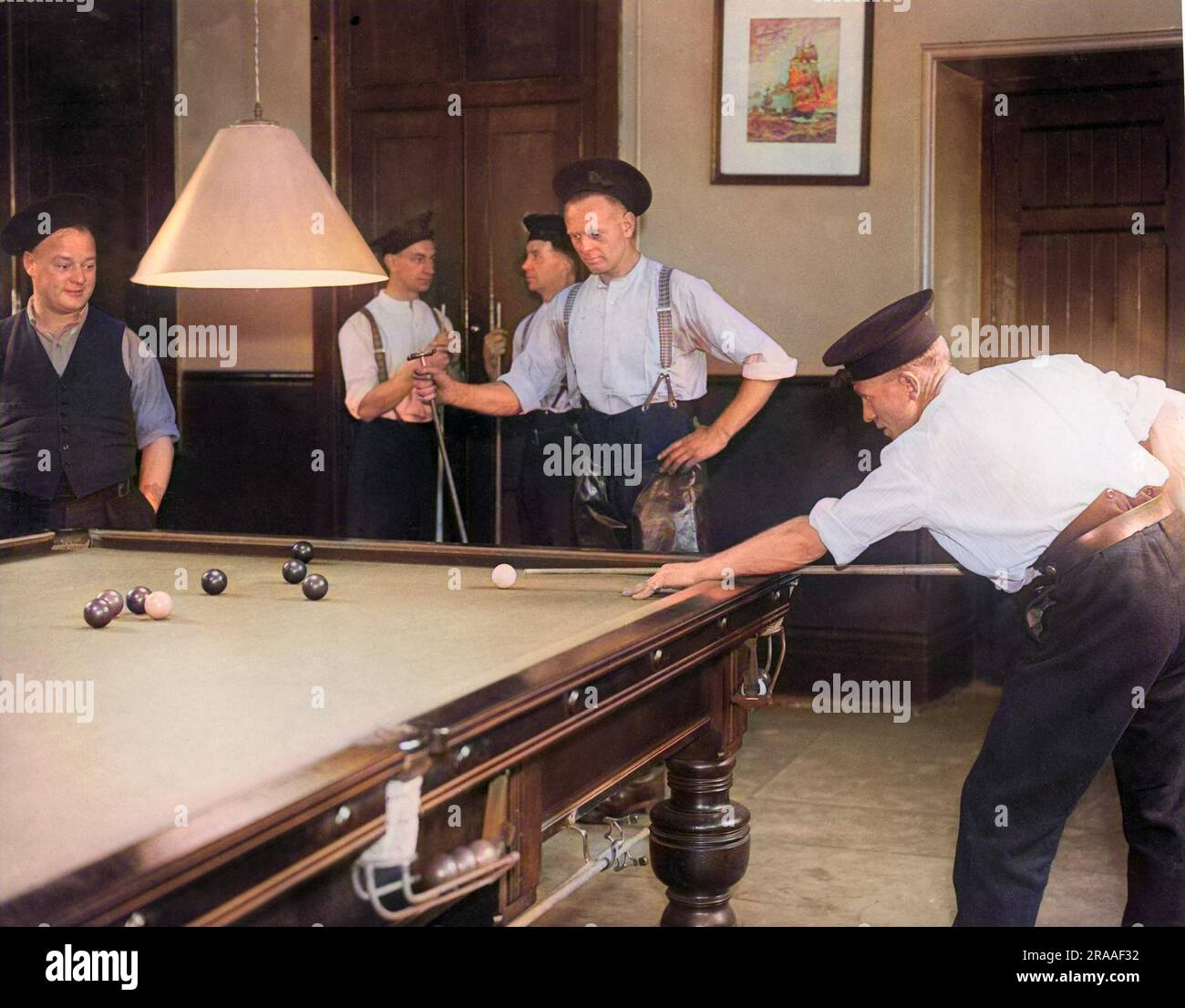 Billiards historical hi-res stock photography and images - Alamy