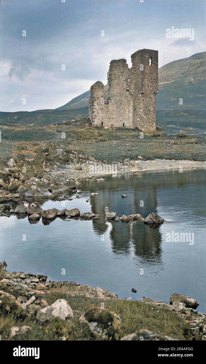 Ruined building hi-res stock photography and images - Alamy