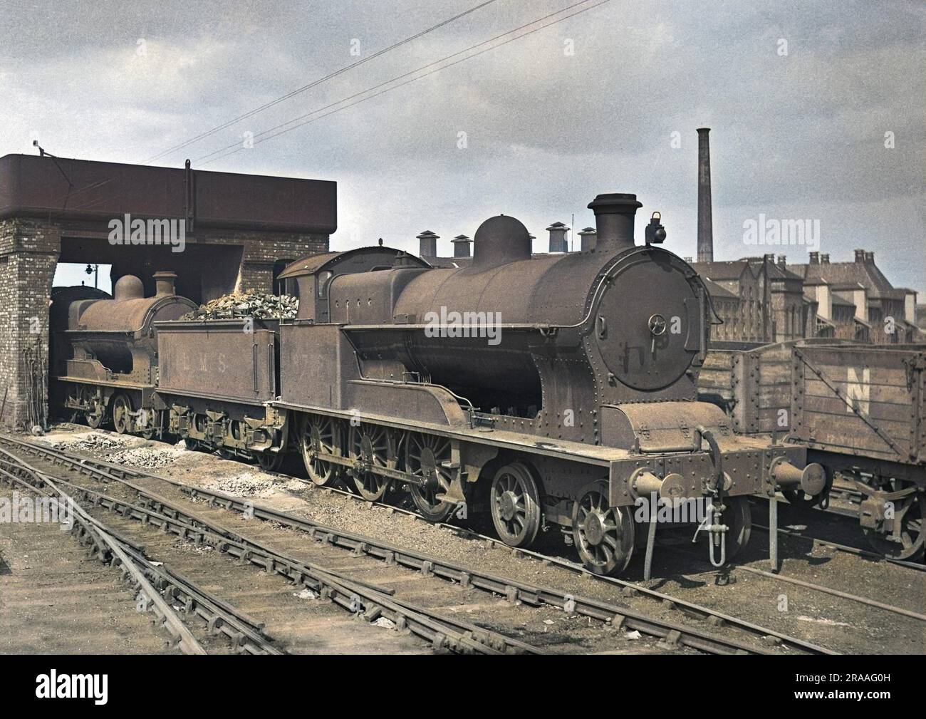Lms engine hi-res stock photography and images - Alamy