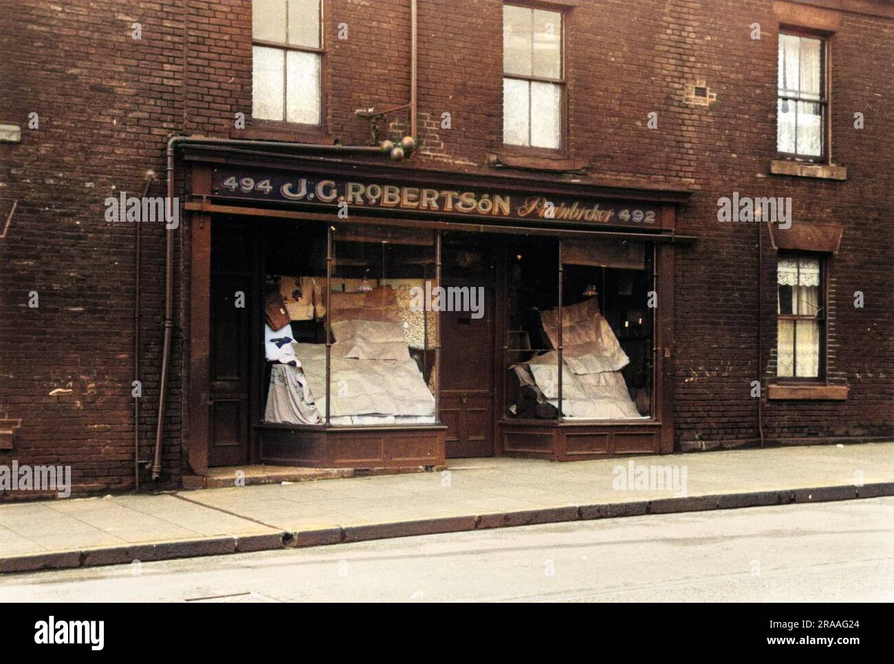 1930s shop window hi-res stock photography and images - Alamy