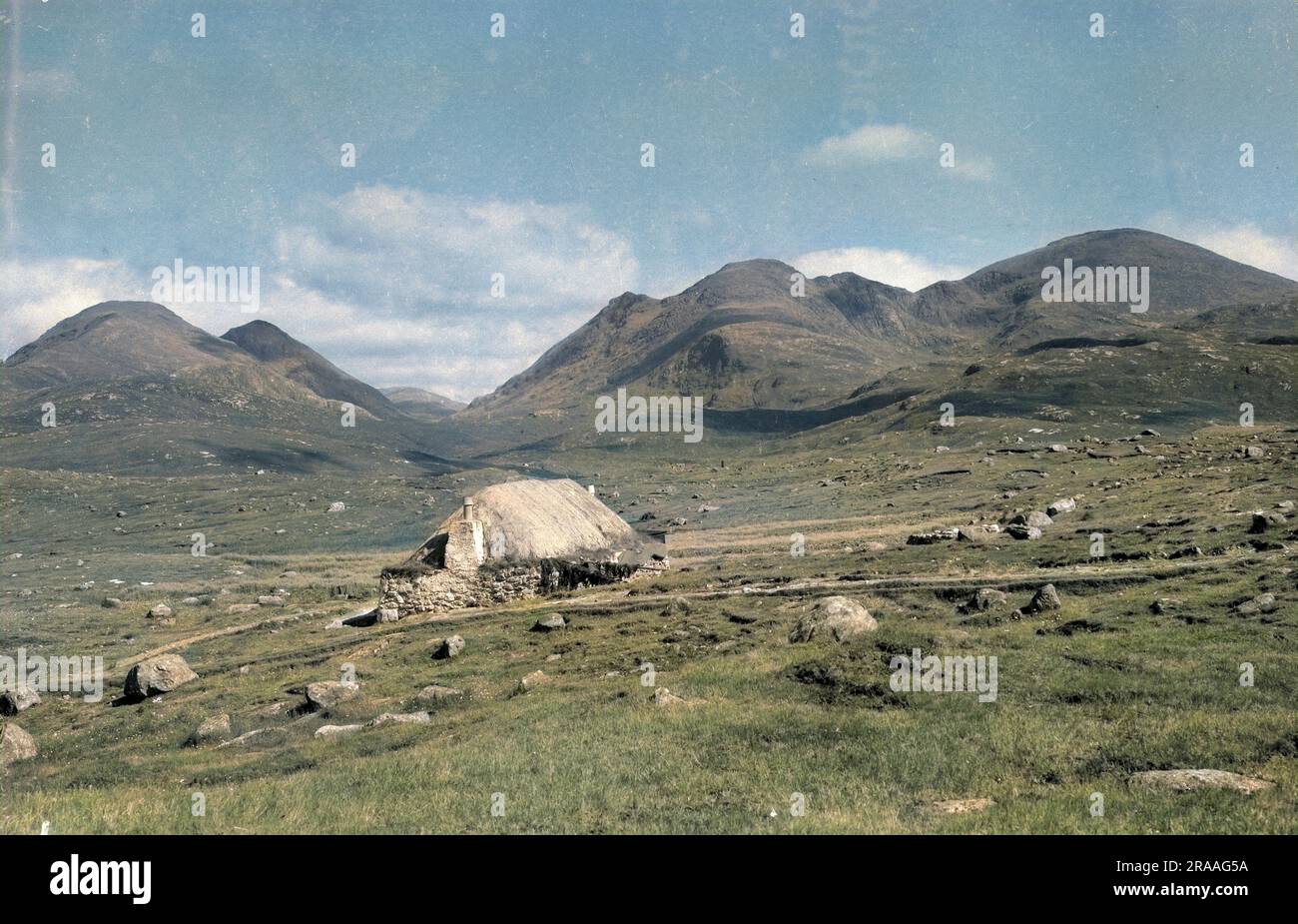 Scottish crofters cottage hi-res stock photography and images - Alamy