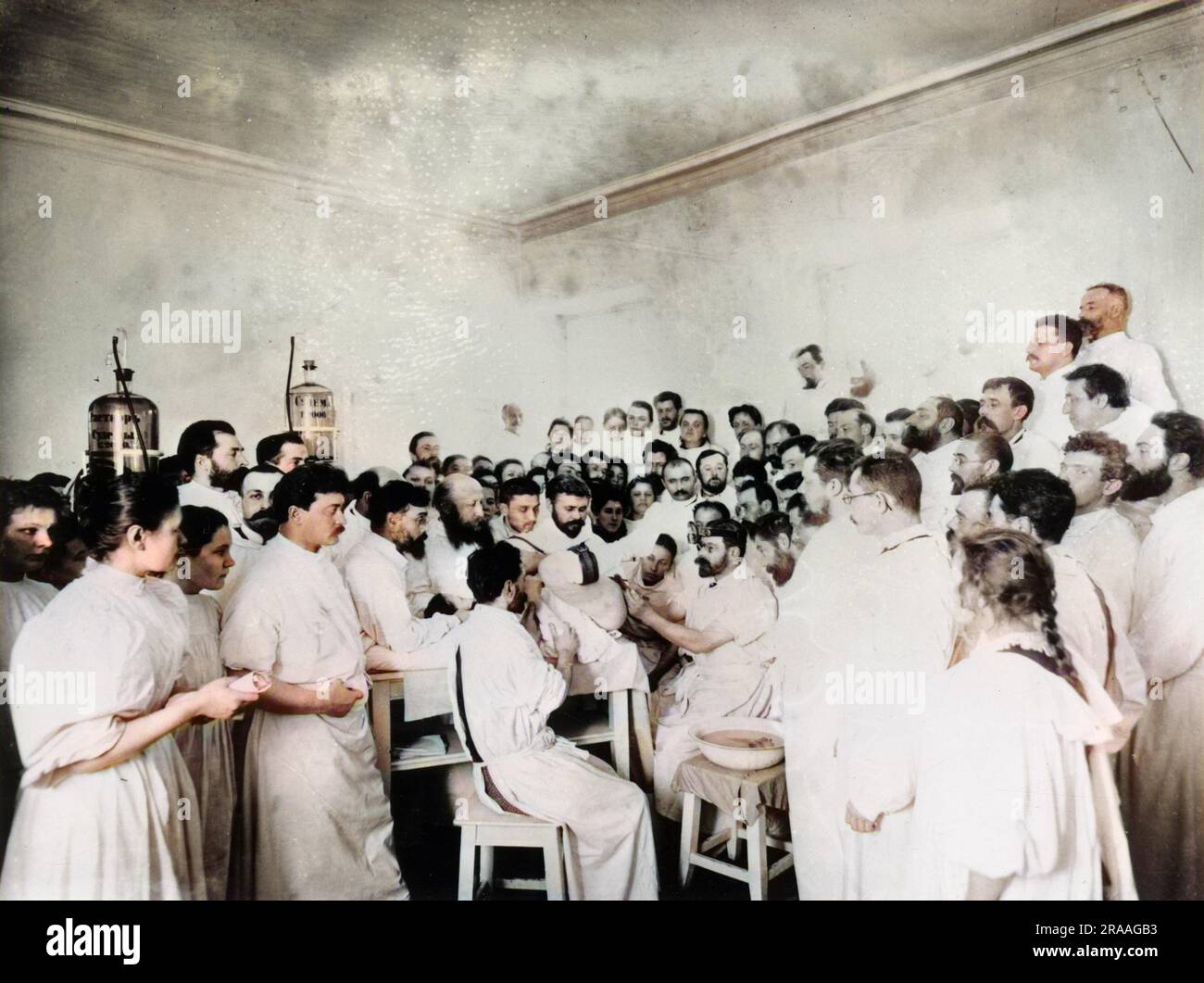 Early 20th century doctors surgery hi-res stock photography and images ...