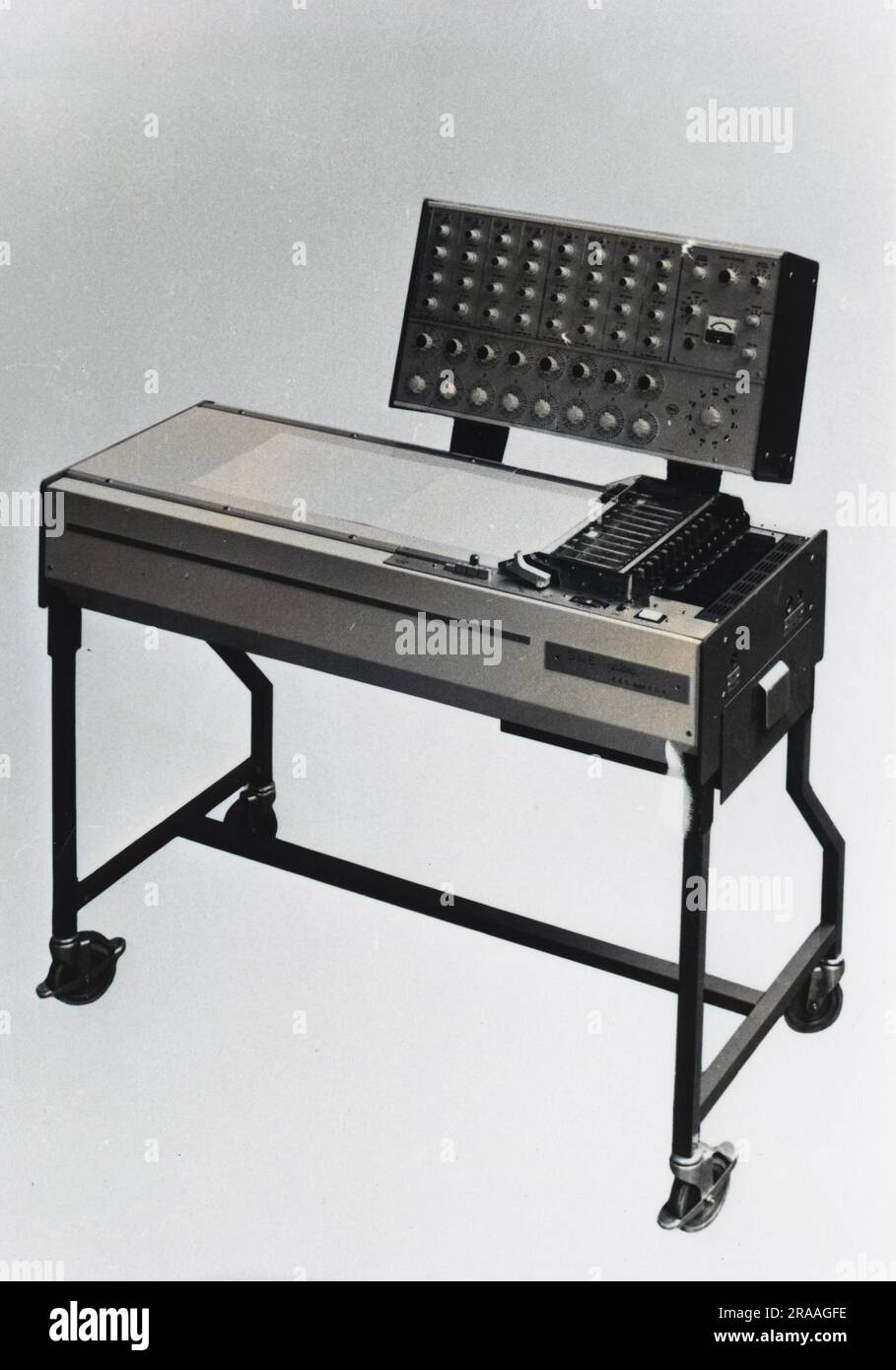 A multi-pen polygraph for the monitoring of brain and body functions ...