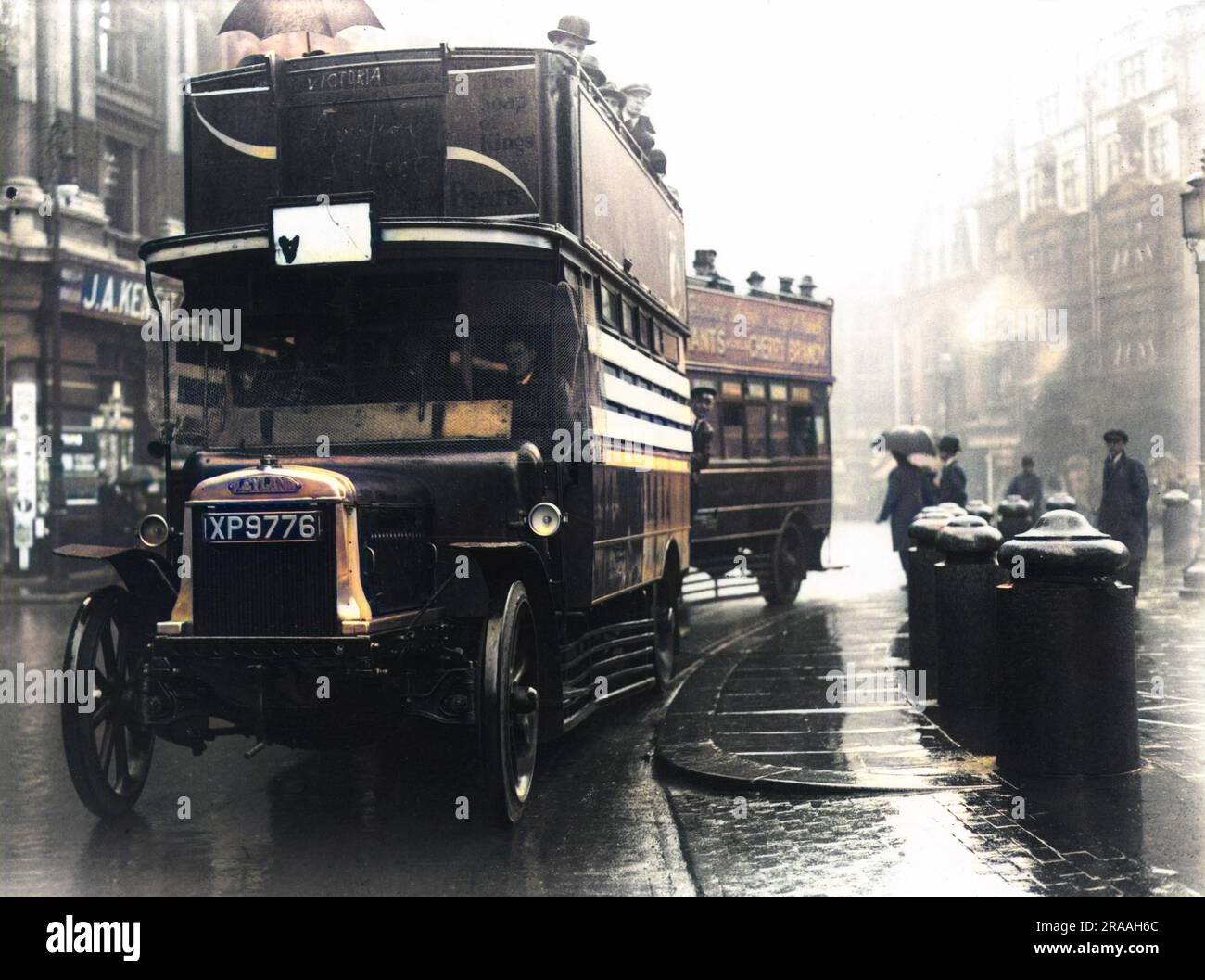 A London Omnibus heading for Victoria. Old fashioned transportation ...