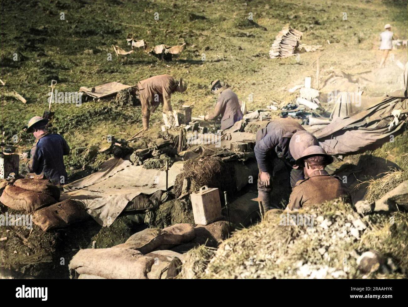 British soldiers setting up camp on the Western Front during World War ...
