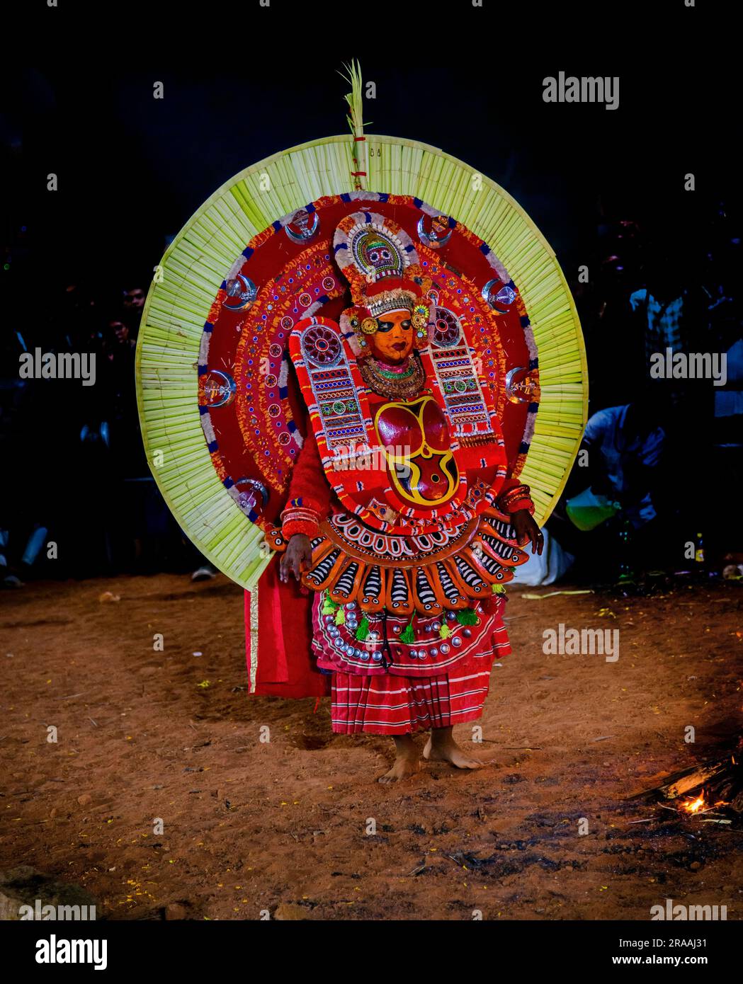 Capturing the Mystical Splendor of Theyyam: Vibrant Images of Kerala's ...
