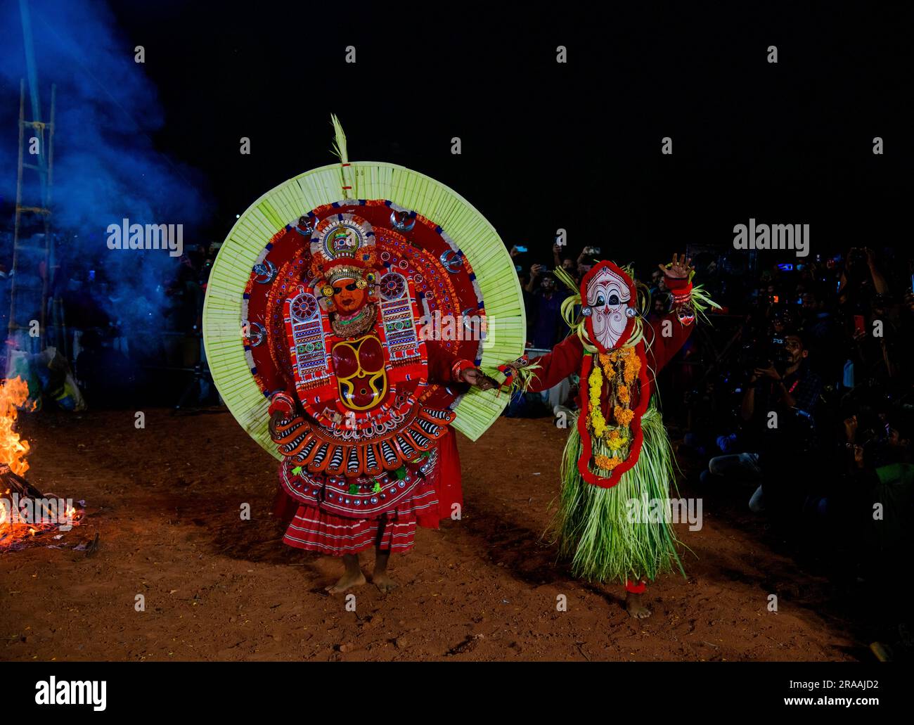 Capturing the Mystical Splendor of Theyyam: Vibrant Images of Kerala's ...