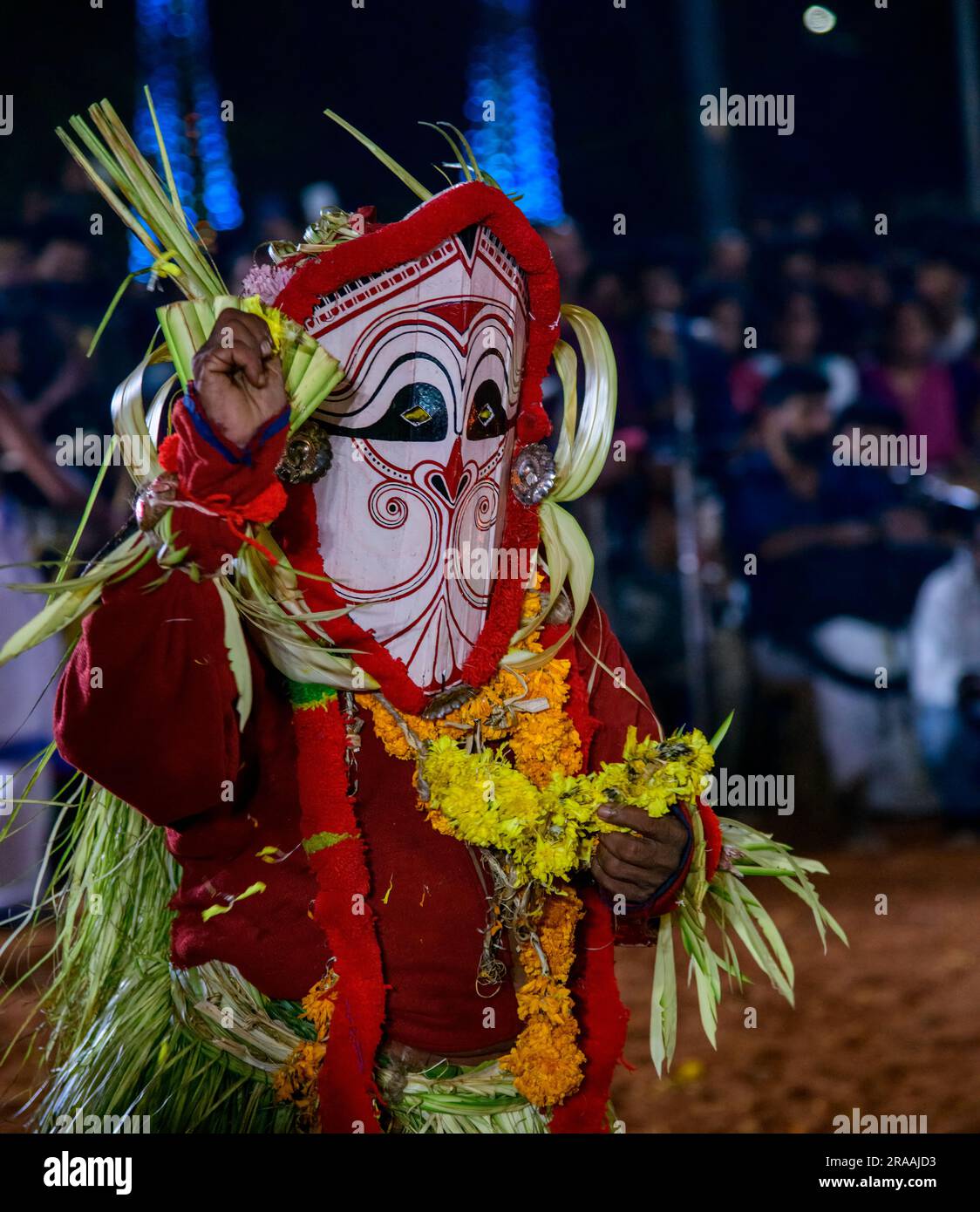 Capturing the Mystical Splendor of Theyyam: Vibrant Images of Kerala's ...