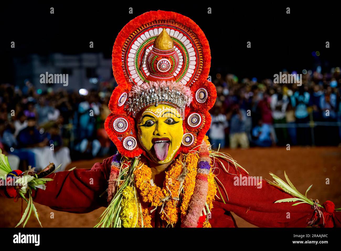 Capturing the Mystical Splendor of Theyyam: Vibrant Images of Kerala's ...