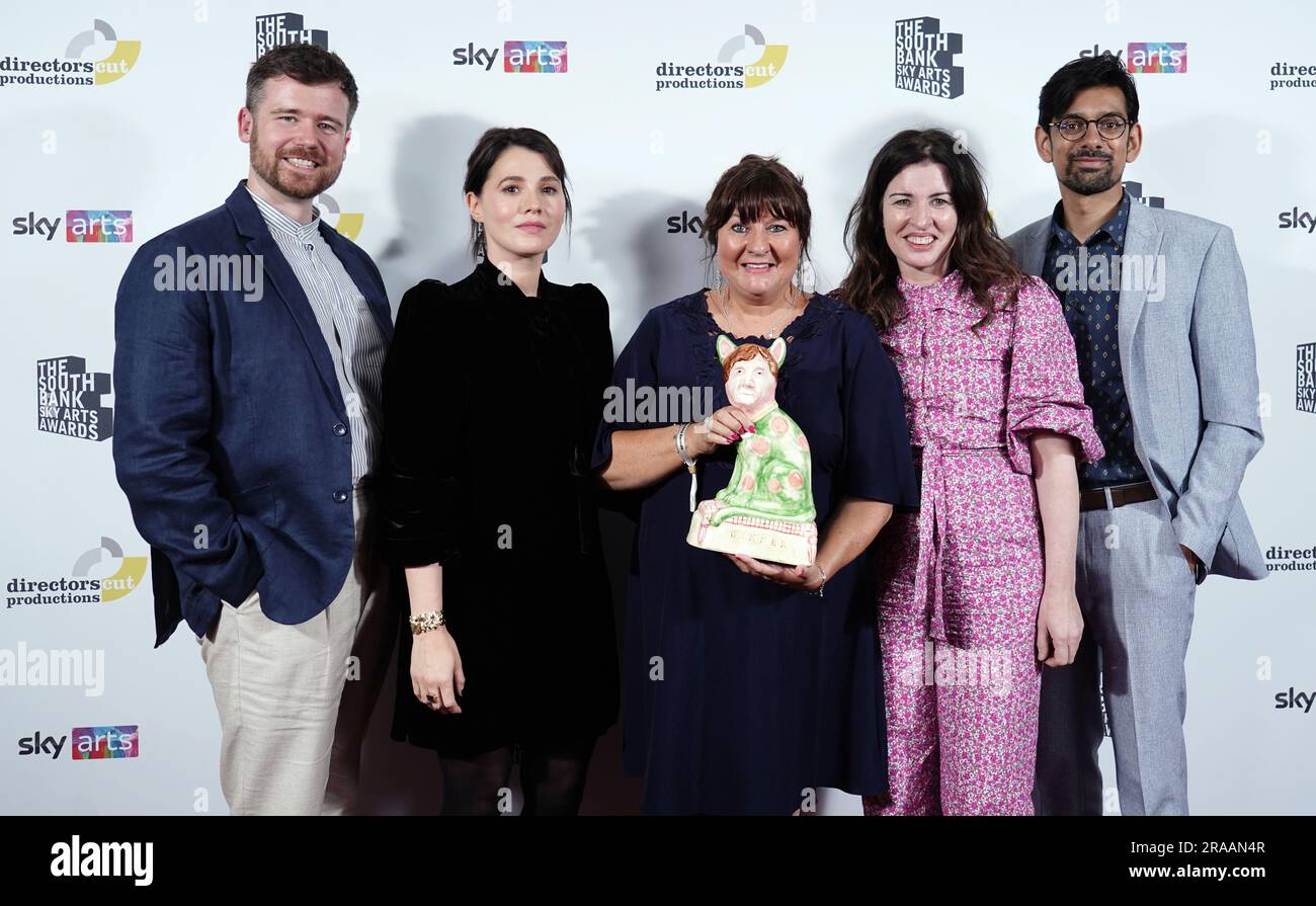 The cast of Happy Valley with the TV Drama award at the South Bank Sky ...