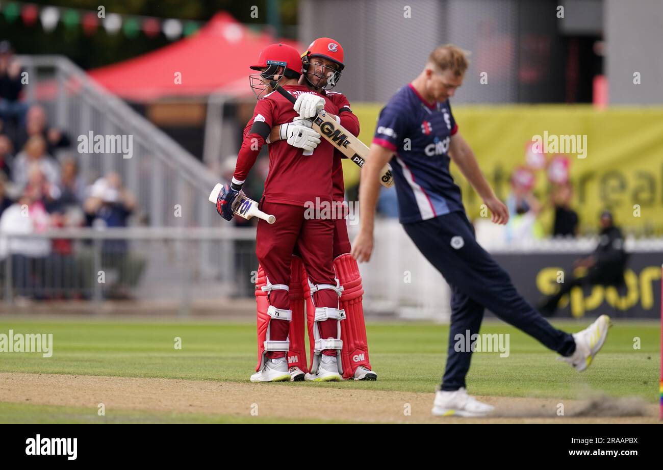 Lancashire Lightning's Phil Salt (left) and Dane Vilas celebrate ...