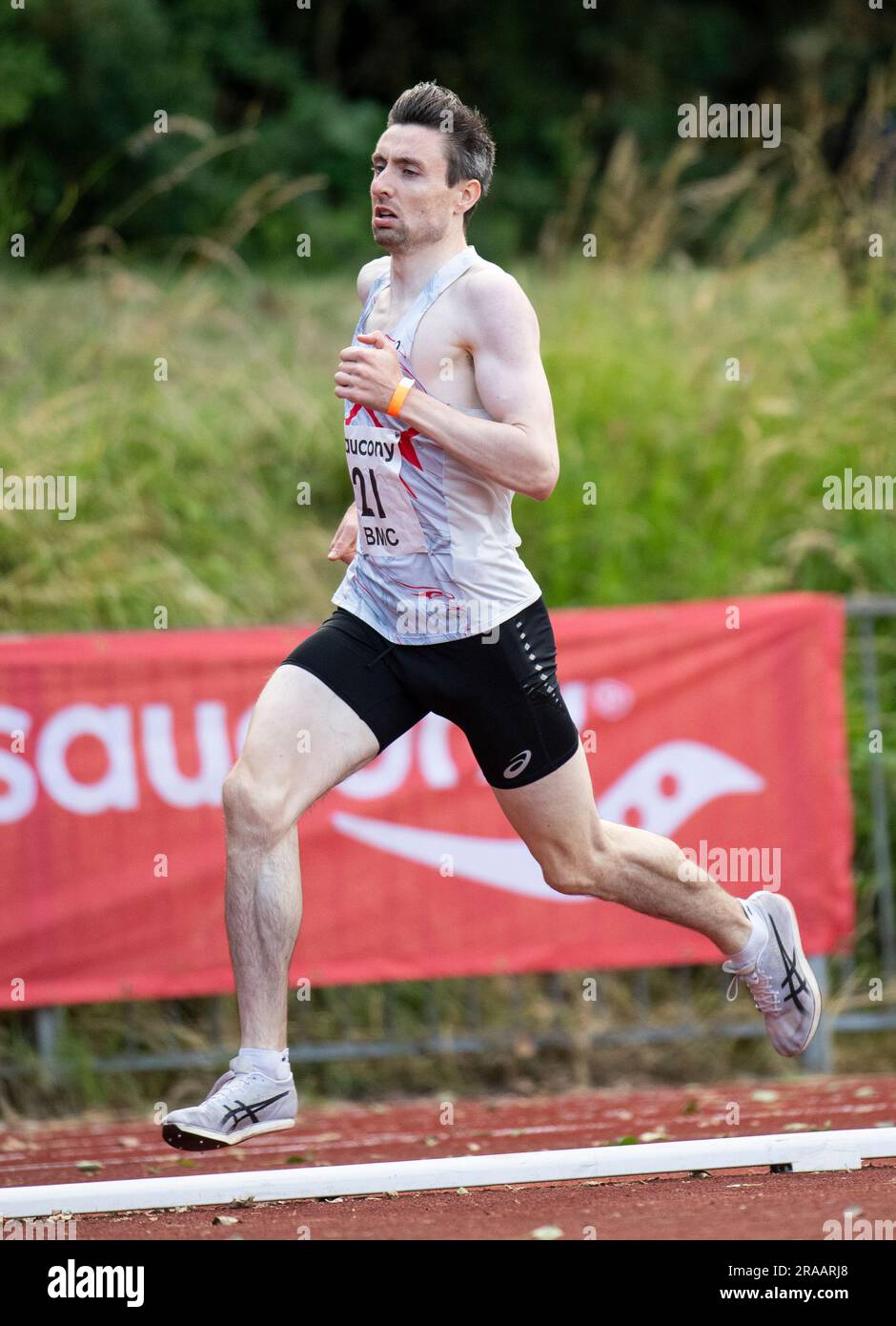 Mark English of Ireland competing in the men’s 800m B race at the ...