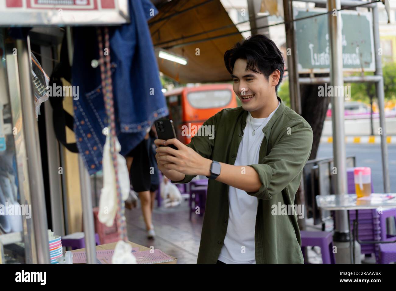 Qr code street vendor hi-res stock photography and images - Alamy