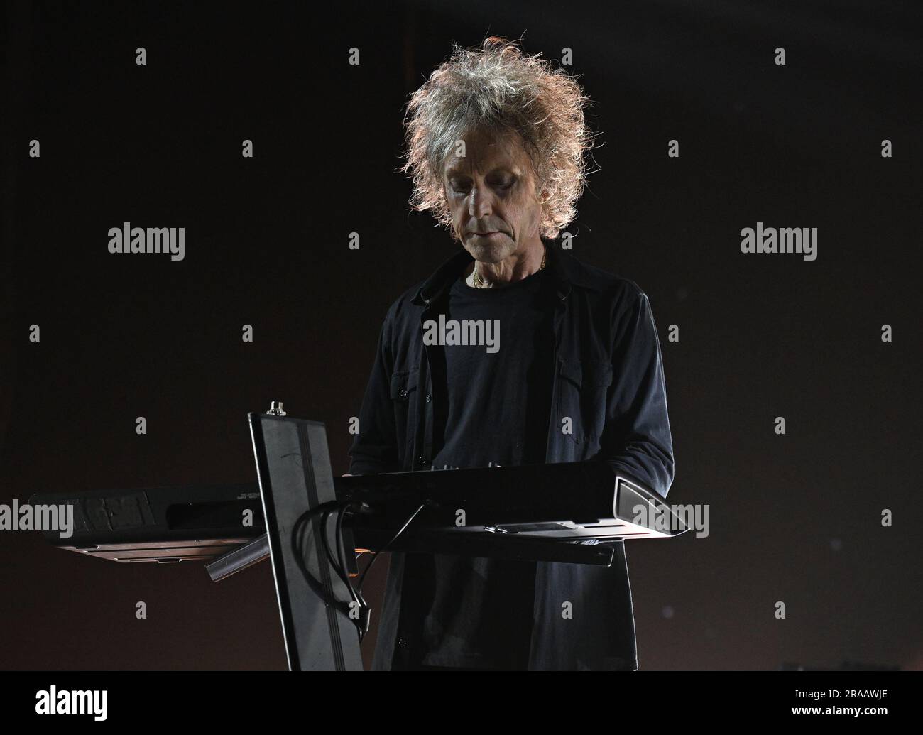 Shows of a lost world tour hi-res stock photography and images - Alamy