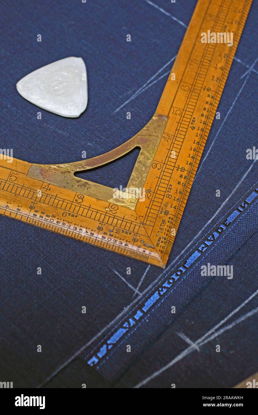 Chalk markings hi-res stock photography and images - Alamy