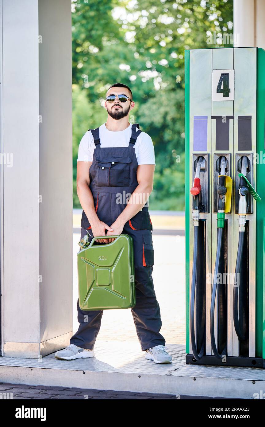 Gas station operator hi-res stock photography and images - Alamy