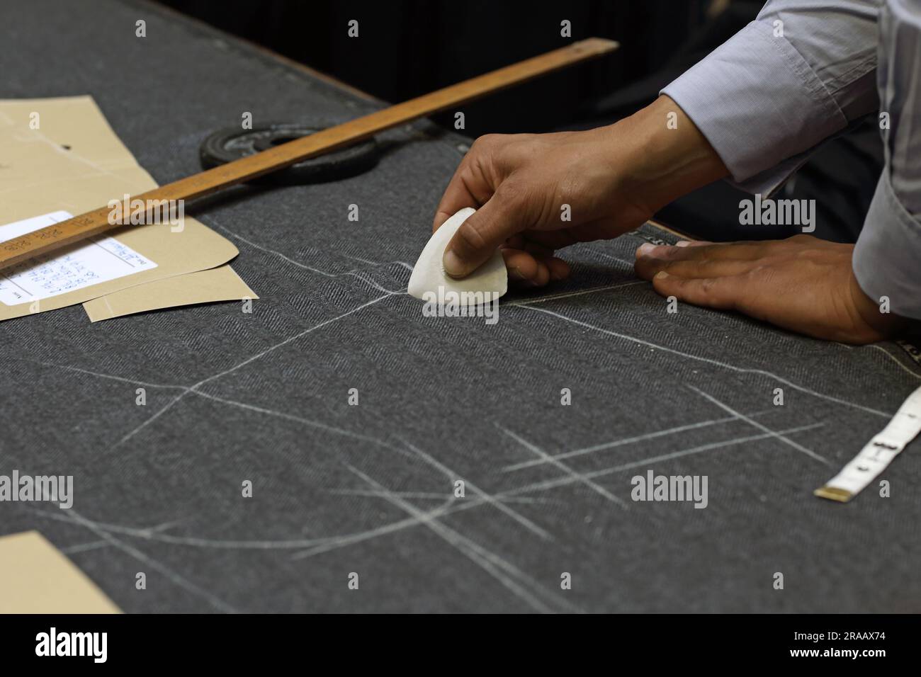 Tailor cutting lines hi-res stock photography and images - Alamy