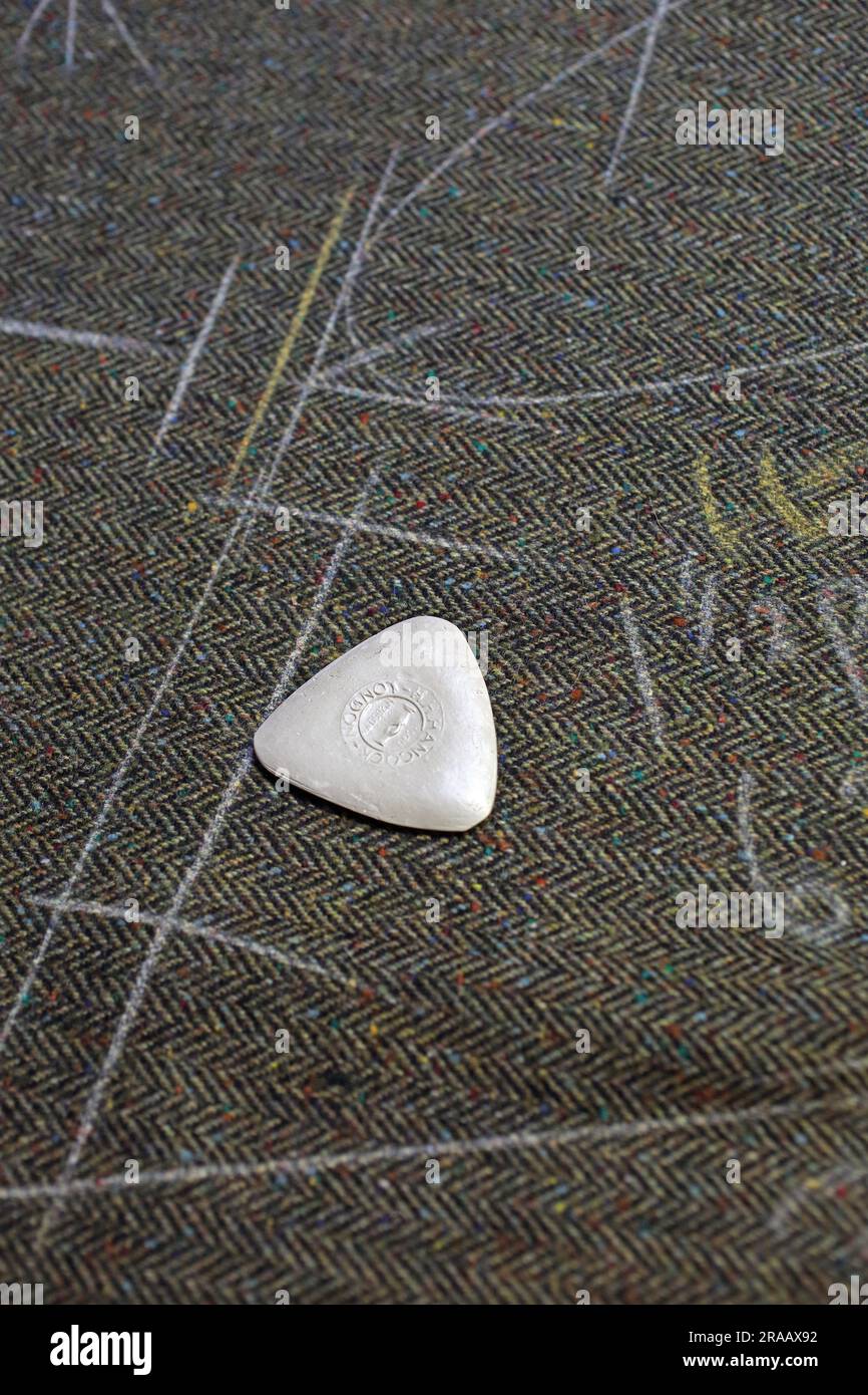 garment marked with chalk at the tailor Stock Photo - Alamy