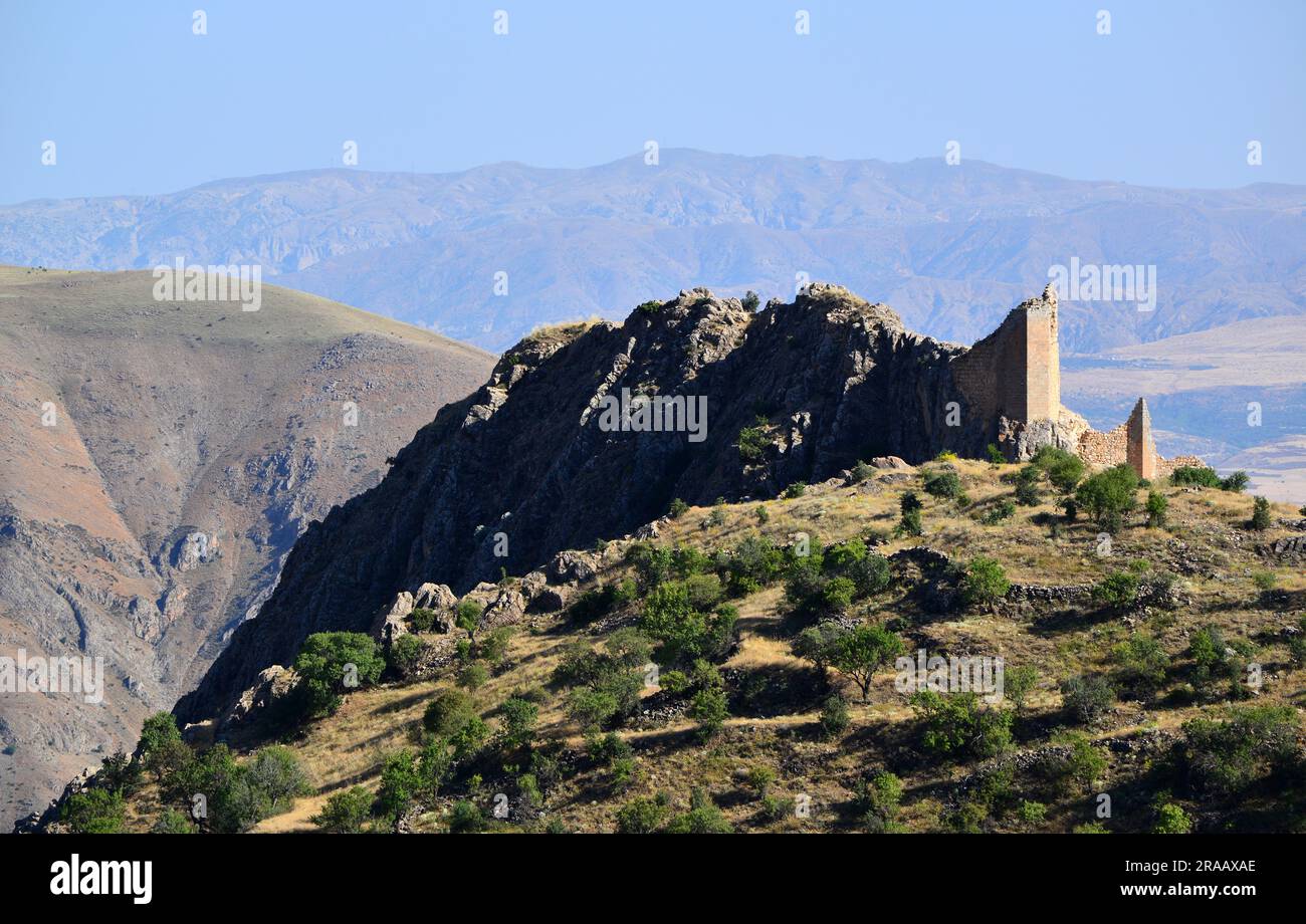 Pertek castle in tunceli hi-res stock photography and images - Alamy
