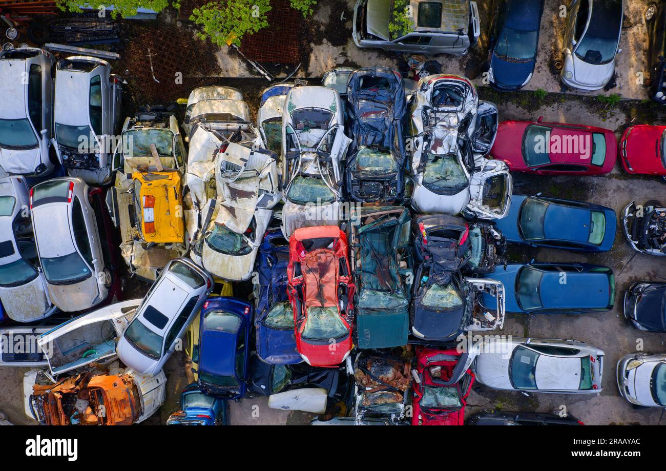 Car compound for scrap metal recycling viewed from above Stock Photo ...