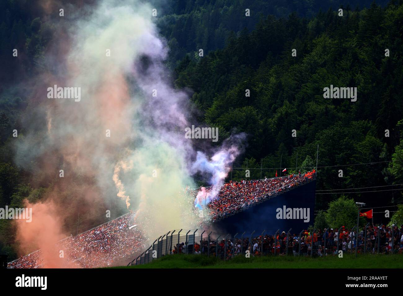 Circuit atmosphere - fans in the grandstand. Formula 1 World ...