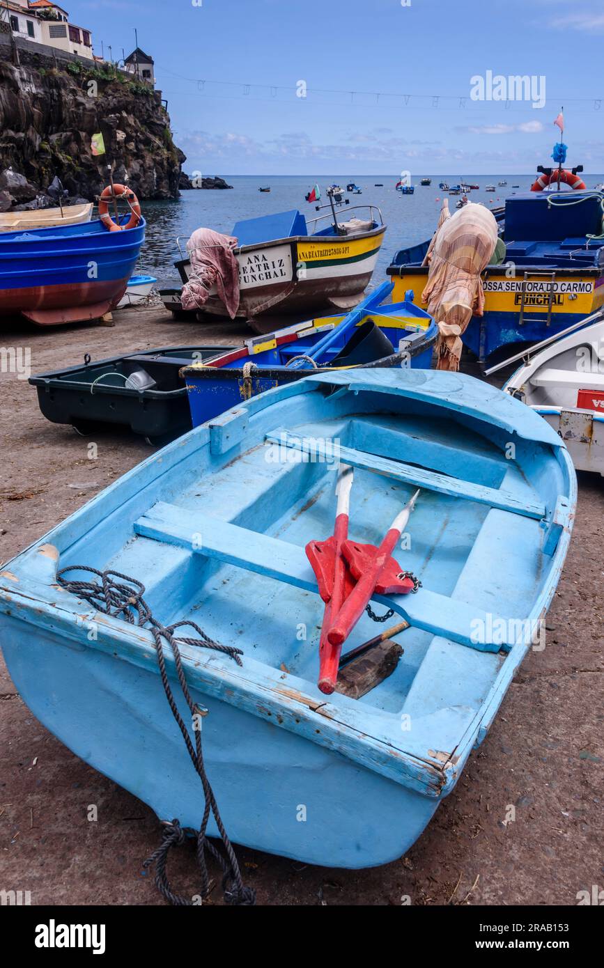 Colourful fishing boats madeira hi-res stock photography and images - Alamy