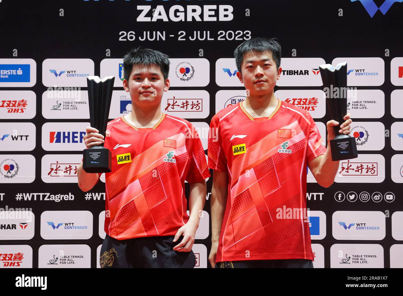 The doubles winners trophy hi-res stock photography and images - Alamy