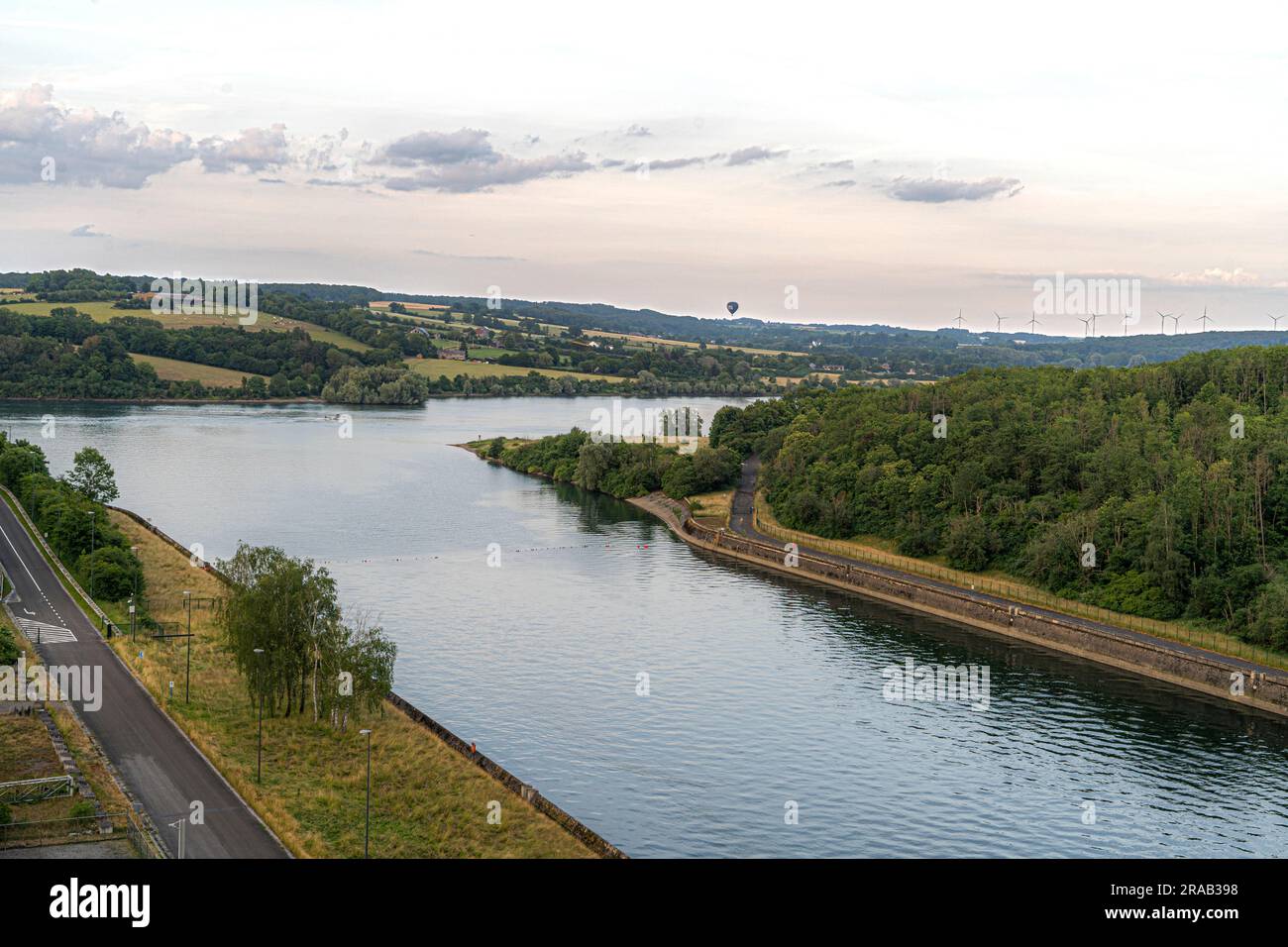 Toeristic pictures of the Lacs de l'Eau d'Heure located in the south ...