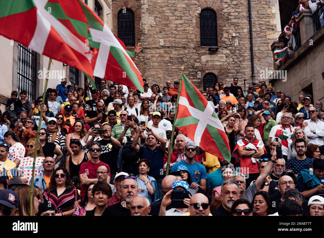 Le tour de france san sebastian hi-res stock photography and images - Alamy