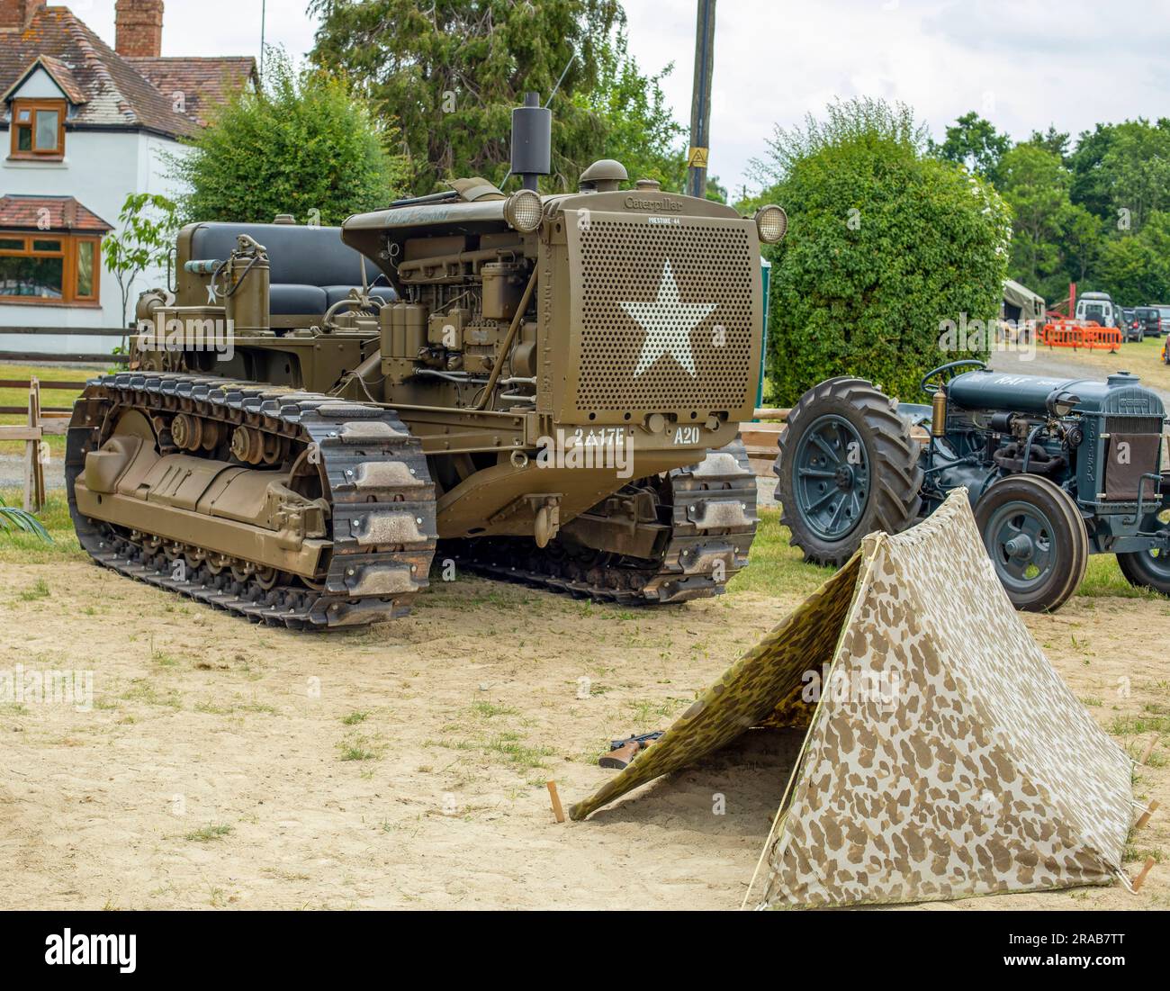 Caterpillar vehicles hi-res stock photography and images - Alamy