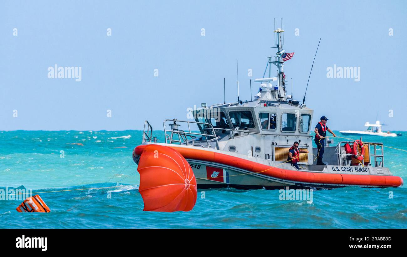 The coast guard coming to the rescue Stock Photo - Alamy