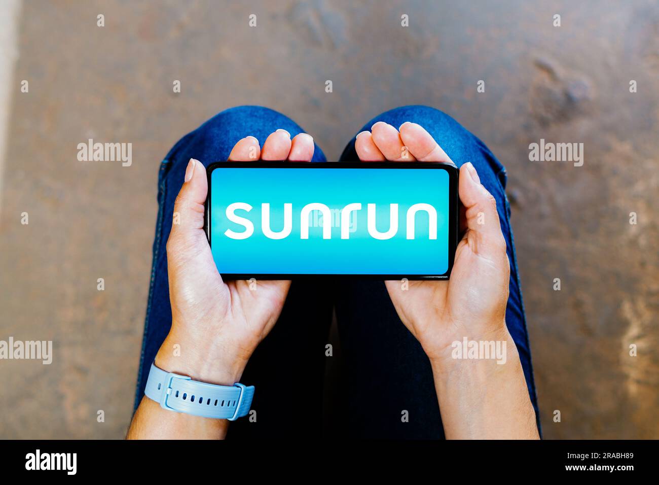 Sunrun logo hi-res stock photography and images - Alamy